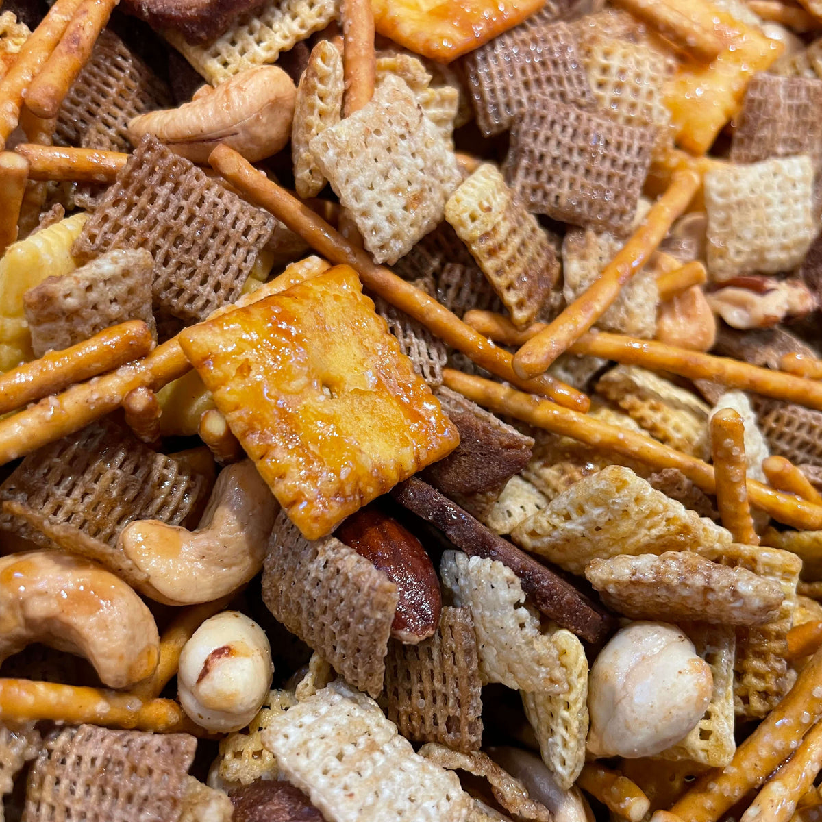 Sweet Heat Maple Snack Mix - Saratoga Maple
